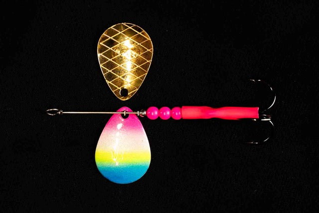 #3.5 BV Deep Cup “BTR” Salmon Spinner (Single Spinner) – VIP Outdoors